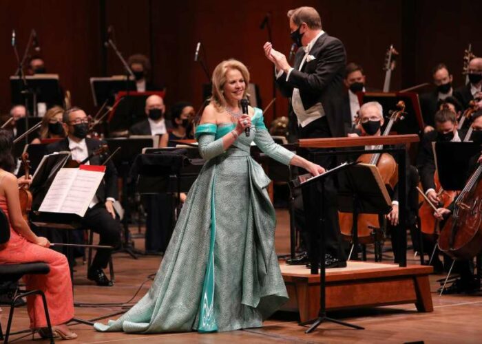 Review: Renée Fleming returns to the Houston Symphony in triumph | Datebook