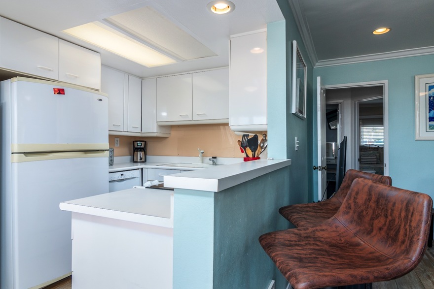 Beachfront Rentals Santa Barbara Condo 110 - Carpinteria Shores ...