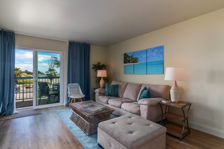 Beachfront Condo Rentals Santa Barbara Condo 202 - Carpinteria Shores ...