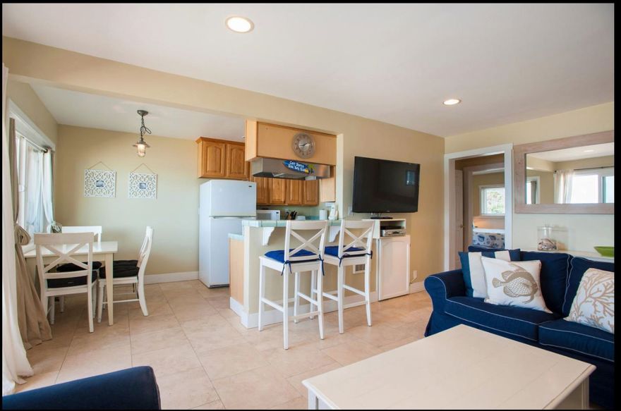 Beachfront Condo Rentals Santa Barbara Condo 206 - Carpinteria Shores ...