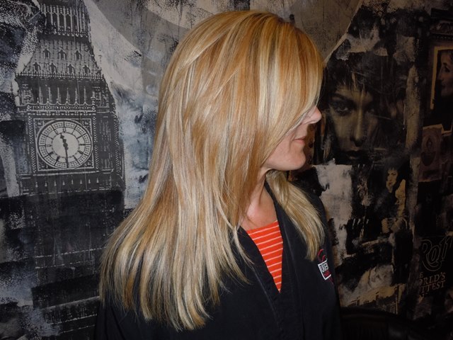 Highlighting - Underground Hair Artists