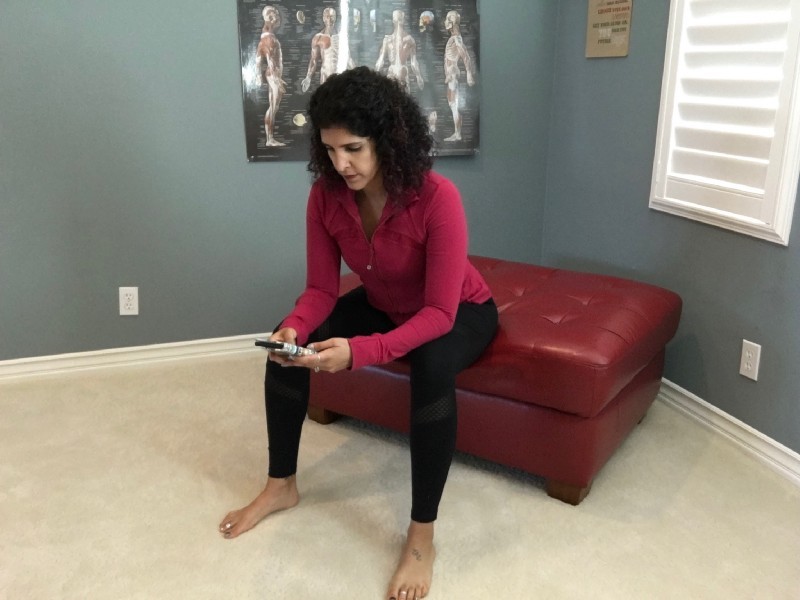 Text Neck: 4 Techniques to Hold Your Phone and Avoid This Painful ...