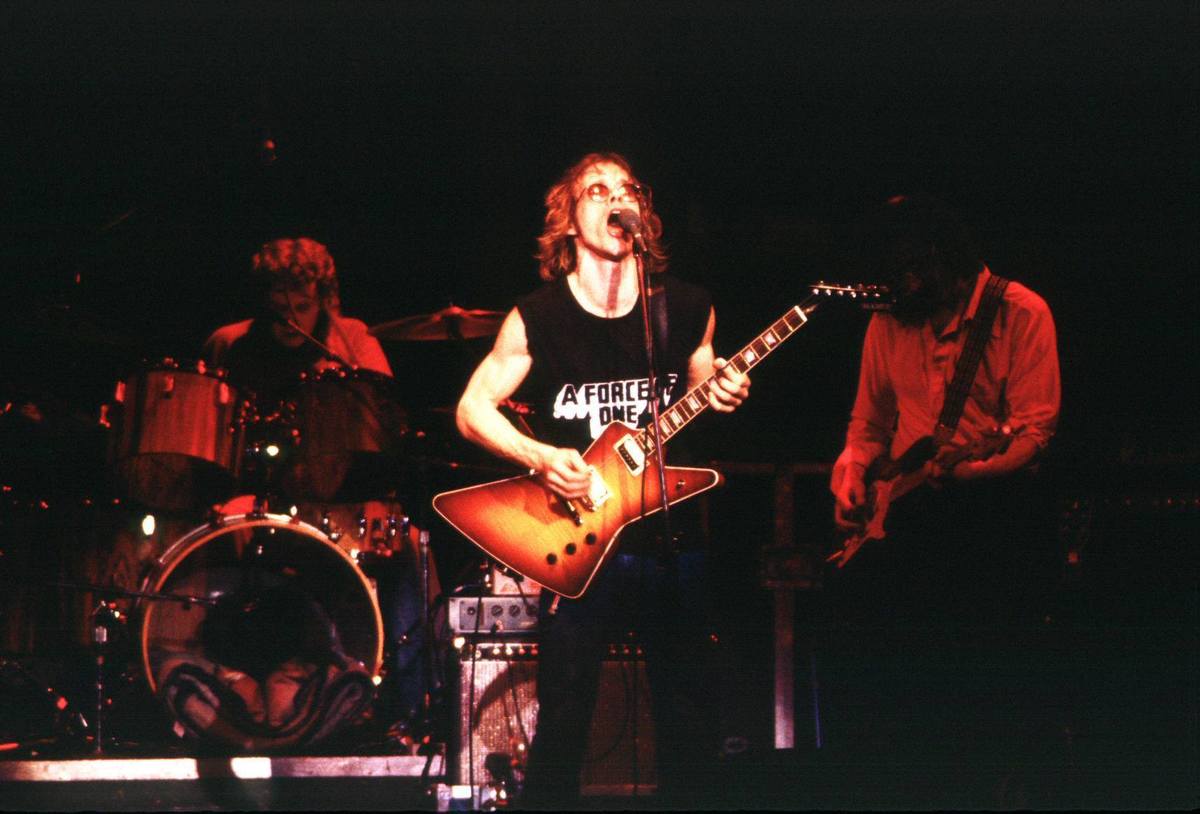 Warren Zevon Concert & Tour History | Concert Archives