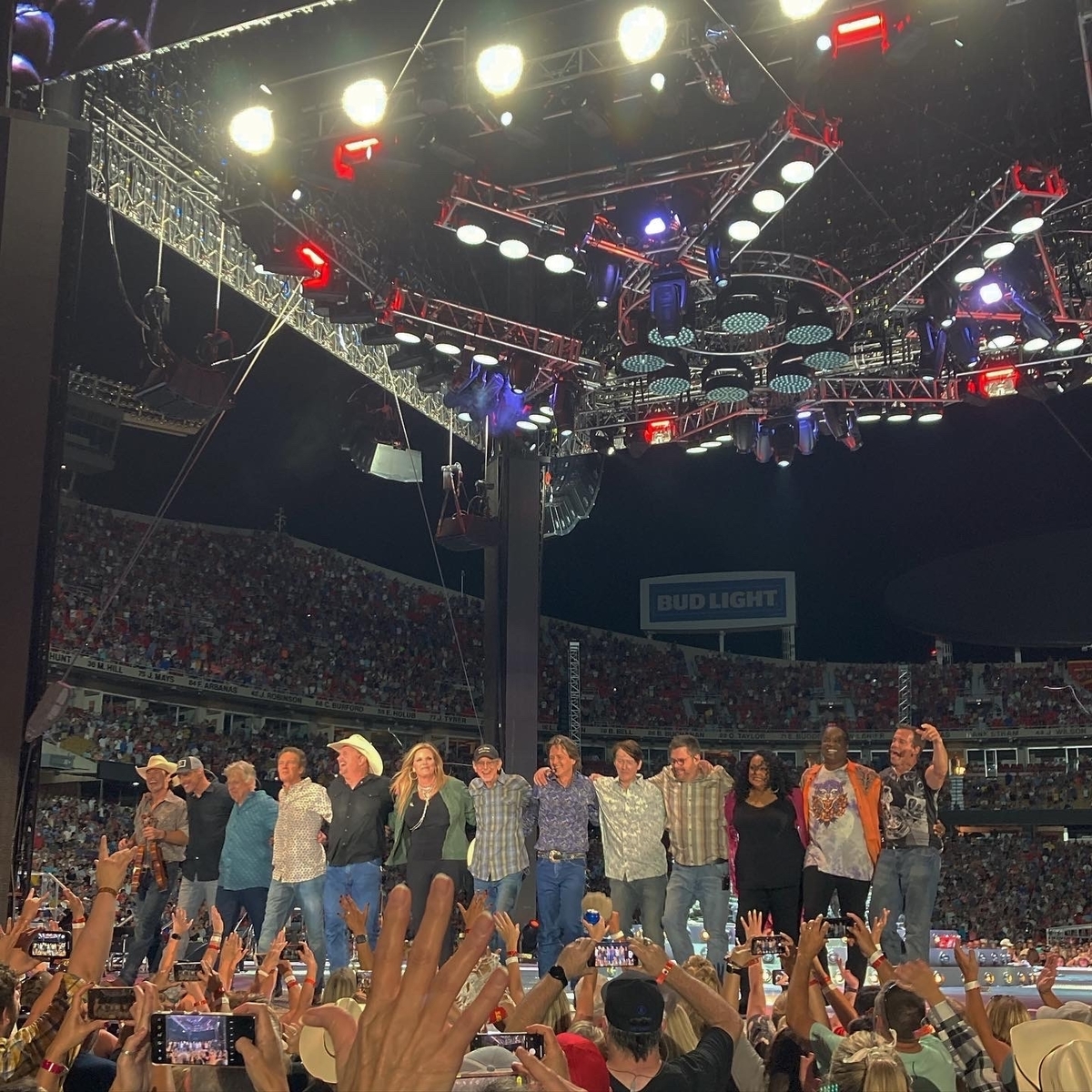 Concert History of GEHA Field at Arrowhead Stadium Kansas City ...