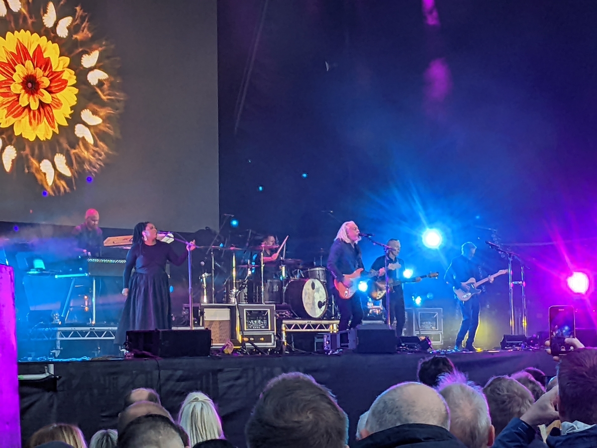 Jul 01, 2022: Tears For Fears / Brand New Heavies / The Shires at QE II ...