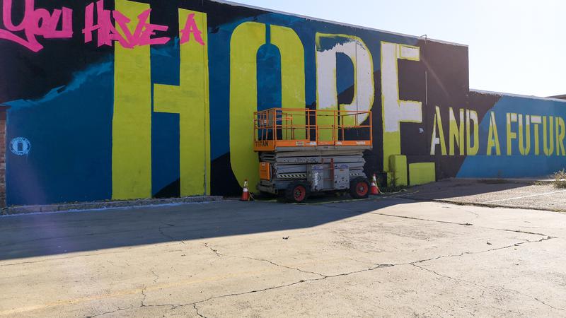 Mural aims to give hope to the community | CHAT News Today
