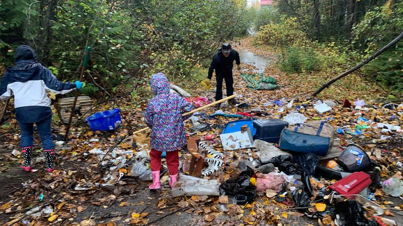 BackCountry Cleanups hauls 420kg of garbage near local elementary ...