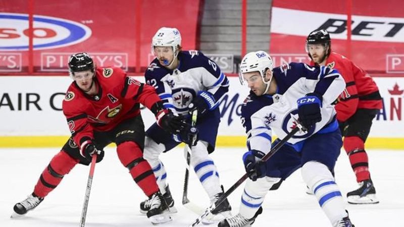 Winnipeg Jets score two third-period goals to secure 3-2 victory over ...