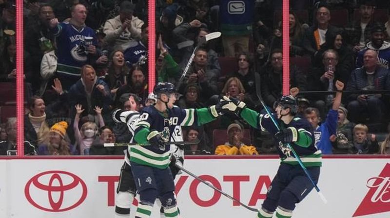 Brock Boeser scores twice as Vancouver Canucks down L.A. Kings 4-1 | EverythingGP