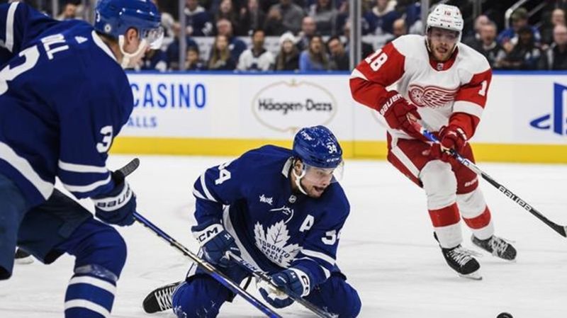 Marner reaches 500-point mark as Maple Leafs top Red Wings 4-1 ...