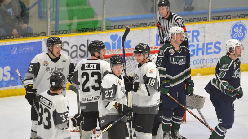 Stars win 14th straight in weekend sweep of Klippers | battlefordsNOW