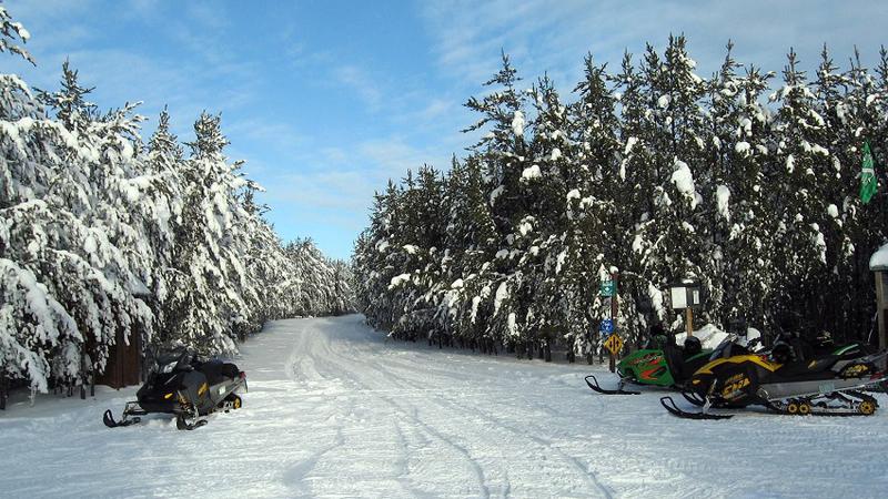 Saskatchewan Snowmobile Association shares tips for Snowmobile Safety ...