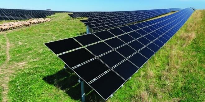 How Solar Panels Absorb And Store Energy