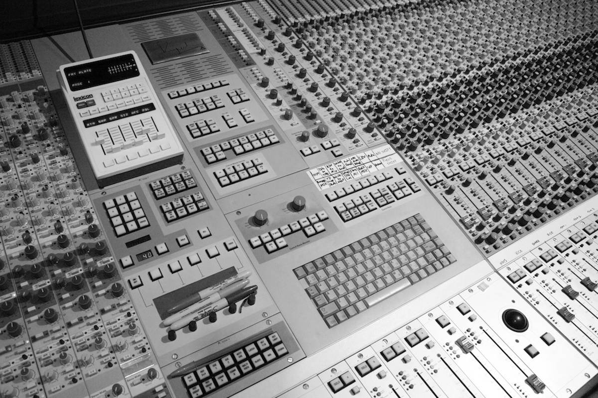 Amek/Neve 9098i 56 input Pre Owned » Sonic Circus