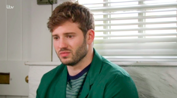 Emmerdale Spoilers: Jamie In Double Trouble - Juggling Two Women Goes ...