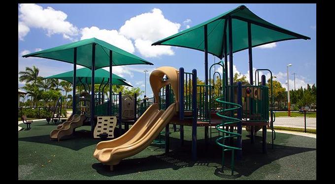 Grapeland Heights Park and Water Park | South Florida Finds