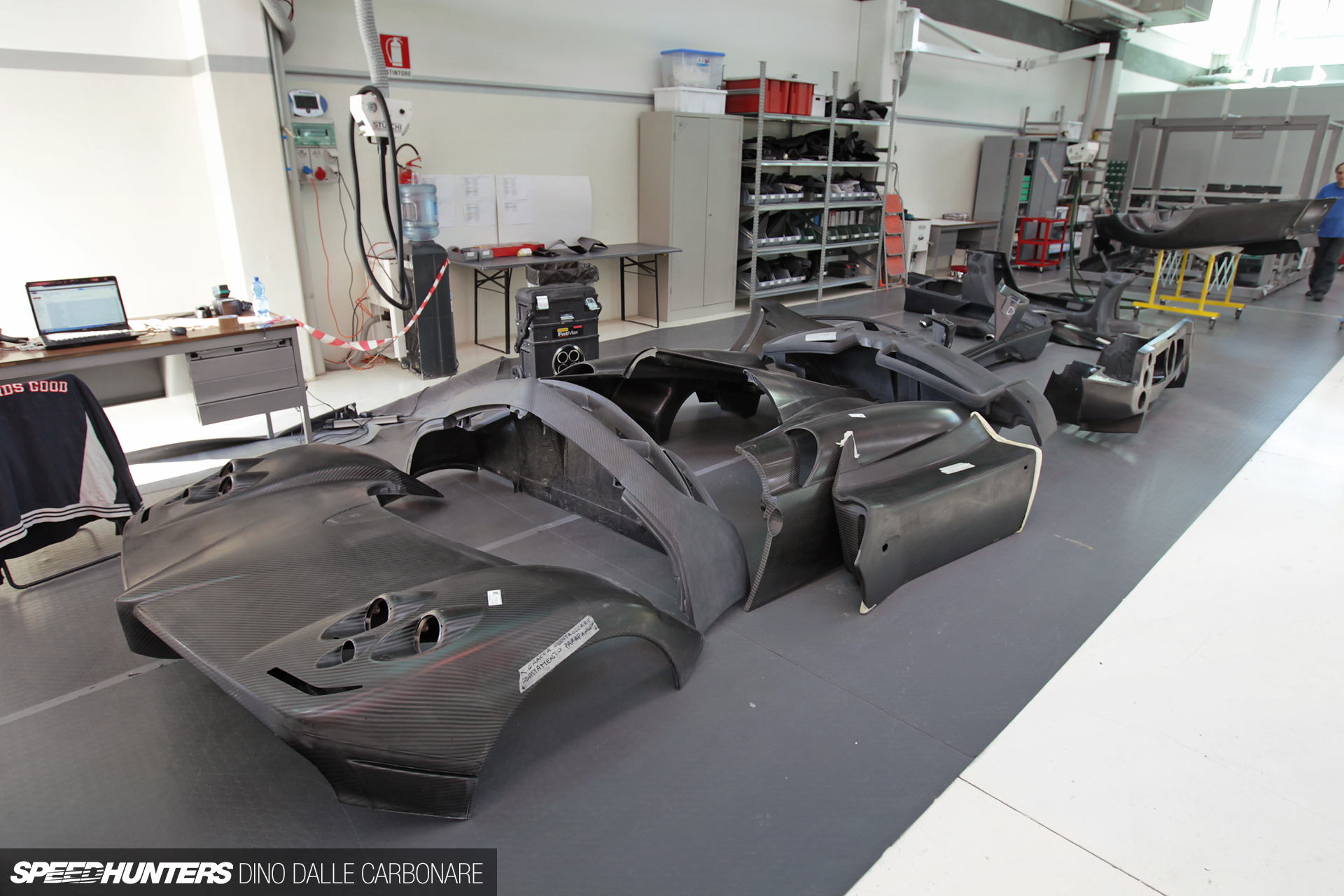 Pagani-New-Factory-Tour-15 - Speedhunters