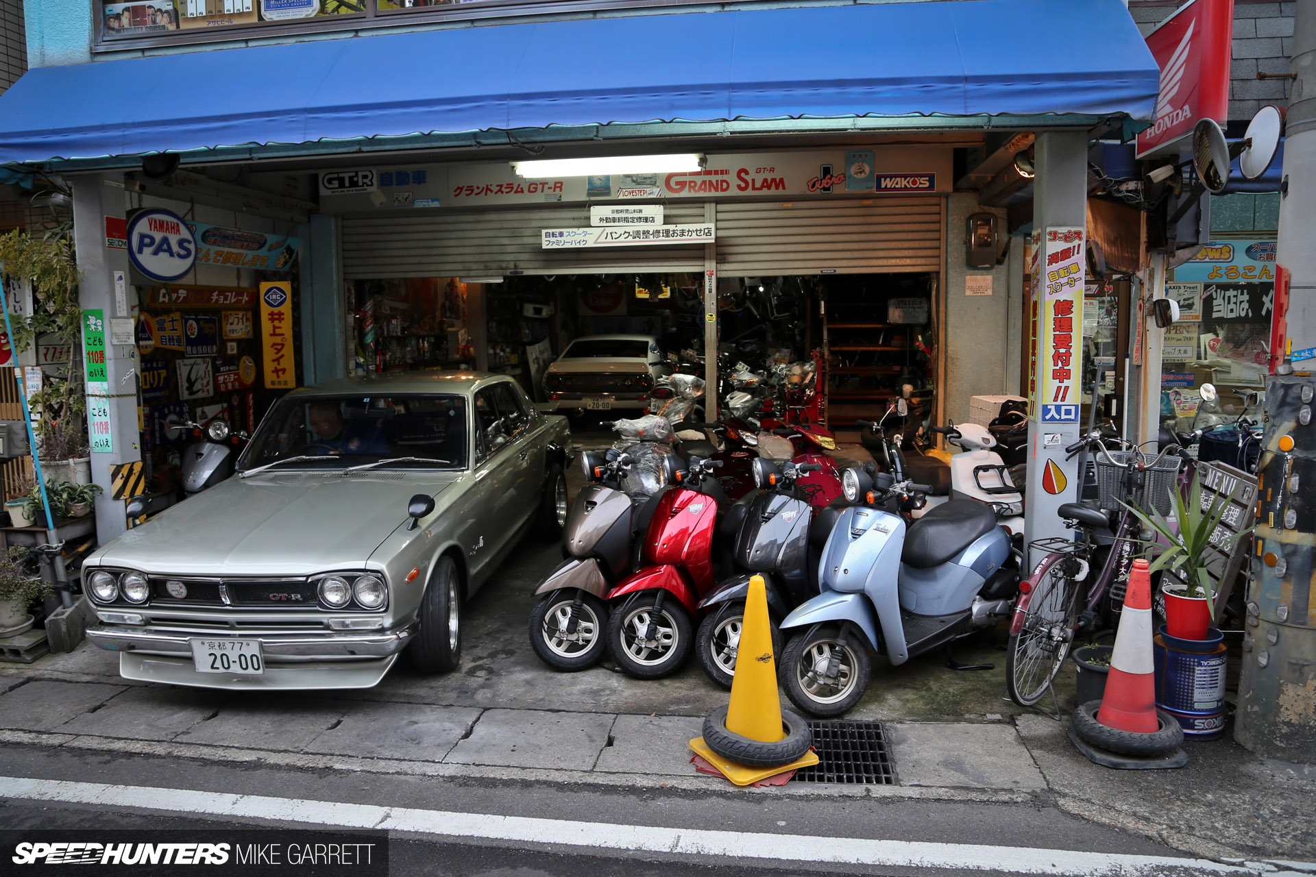 Garage Life: Meet Japan's Coolest Dad - Speedhunters