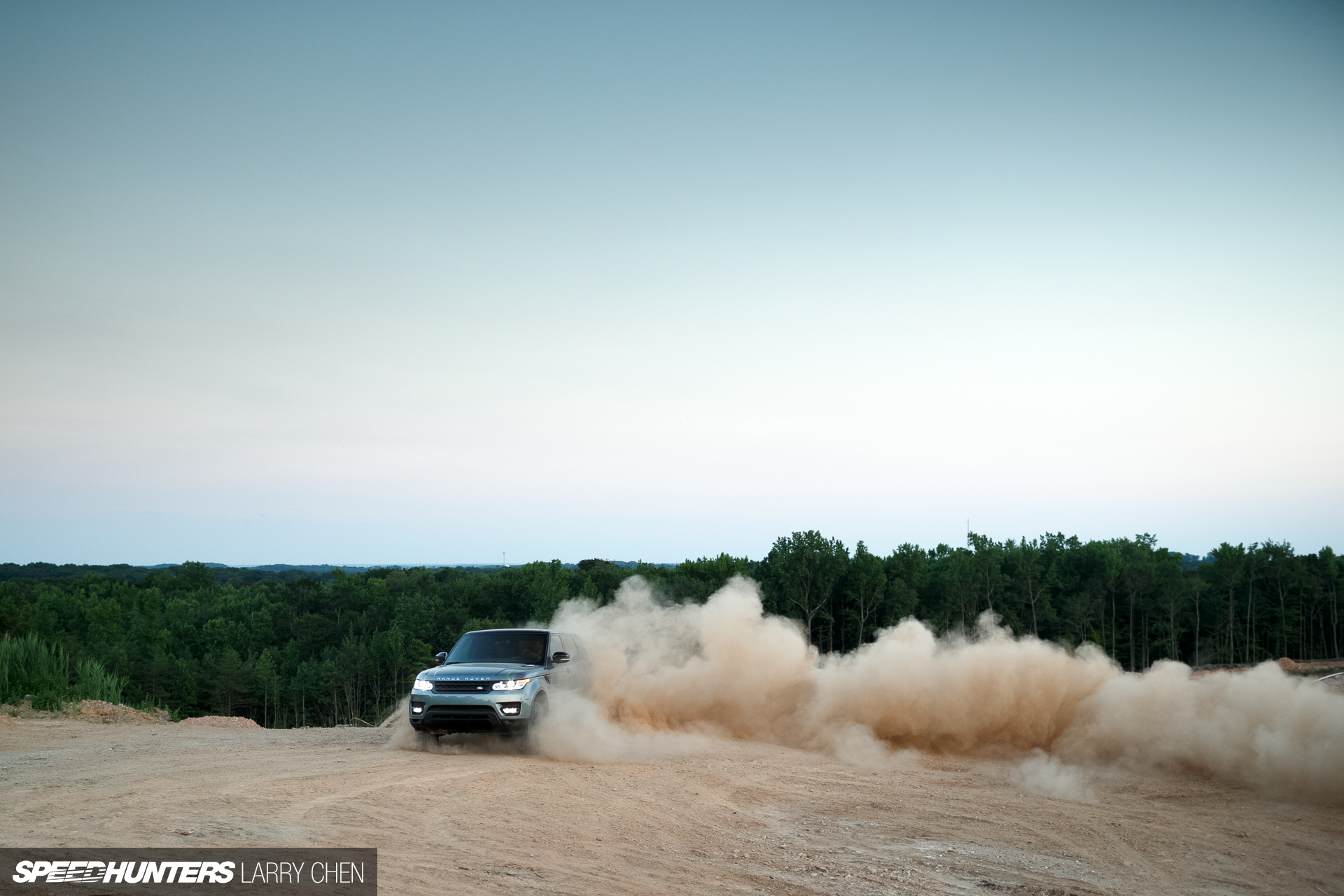 This Range Rover Likes It Dirty - Speedhunters