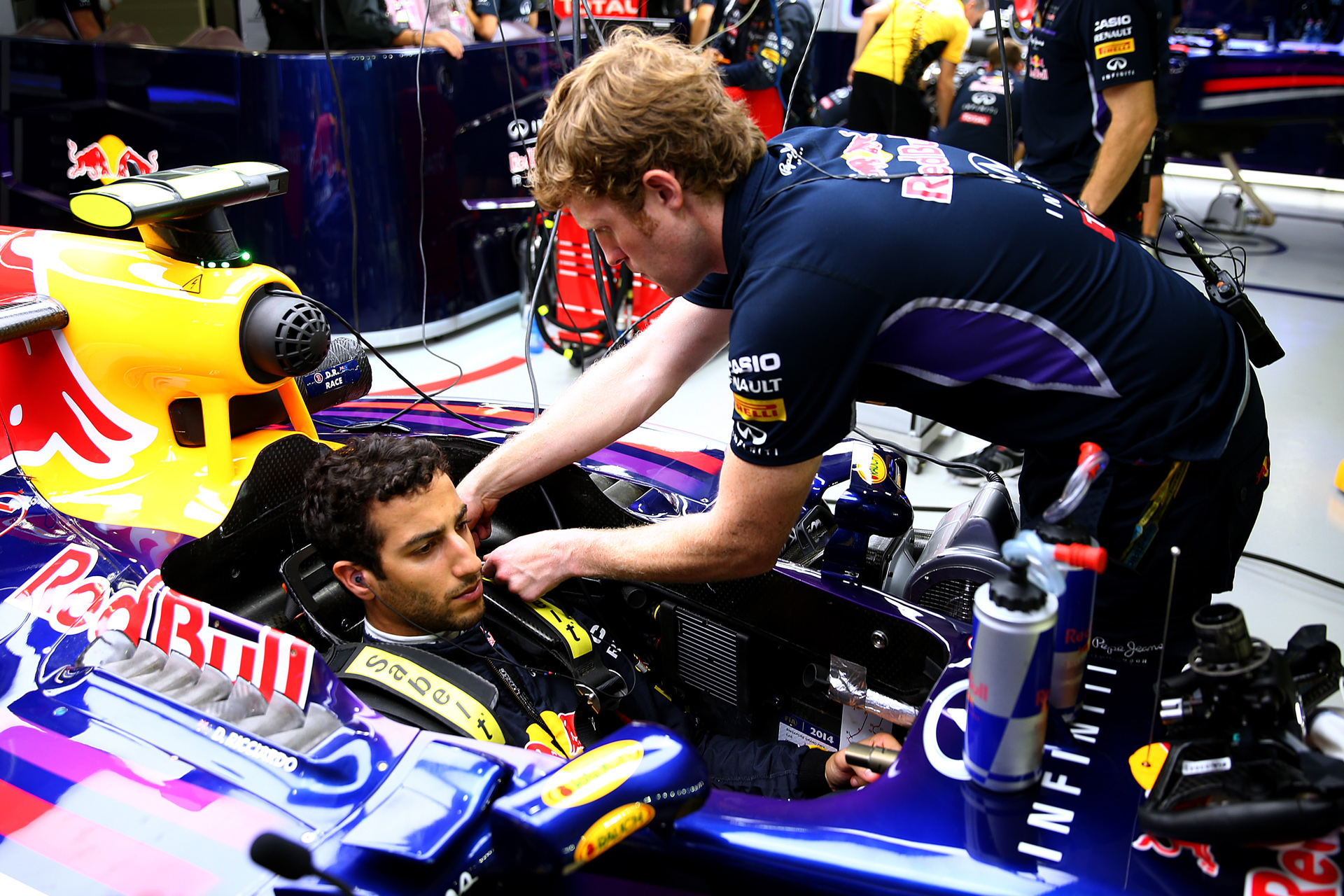 Daniel Ricciardo Answers Your Questions - Speedhunters