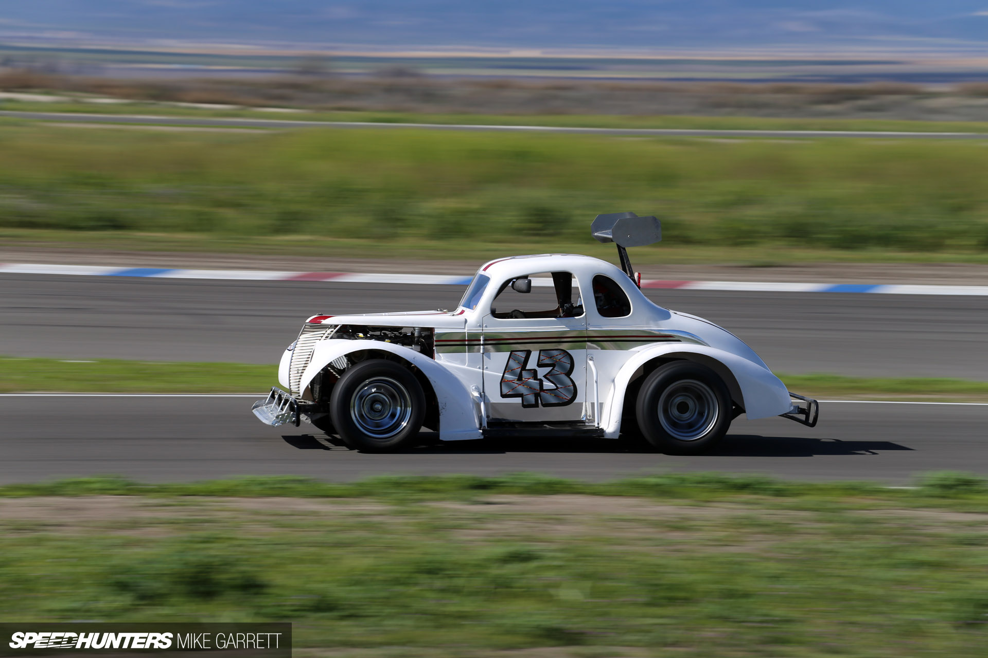 Legends-Car-01 - Speedhunters