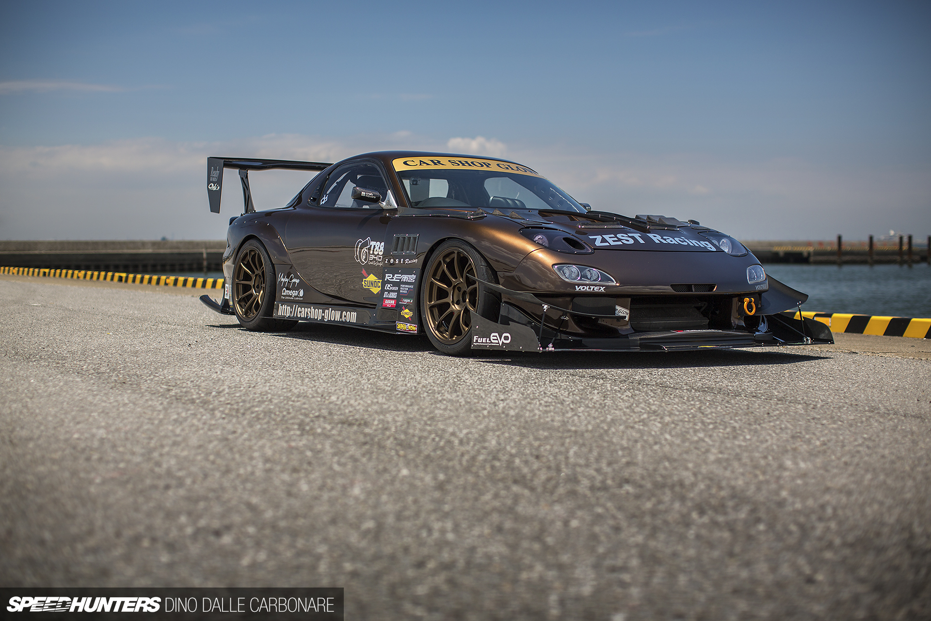 Car-Shop-Glow-RX7-13 - Speedhunters