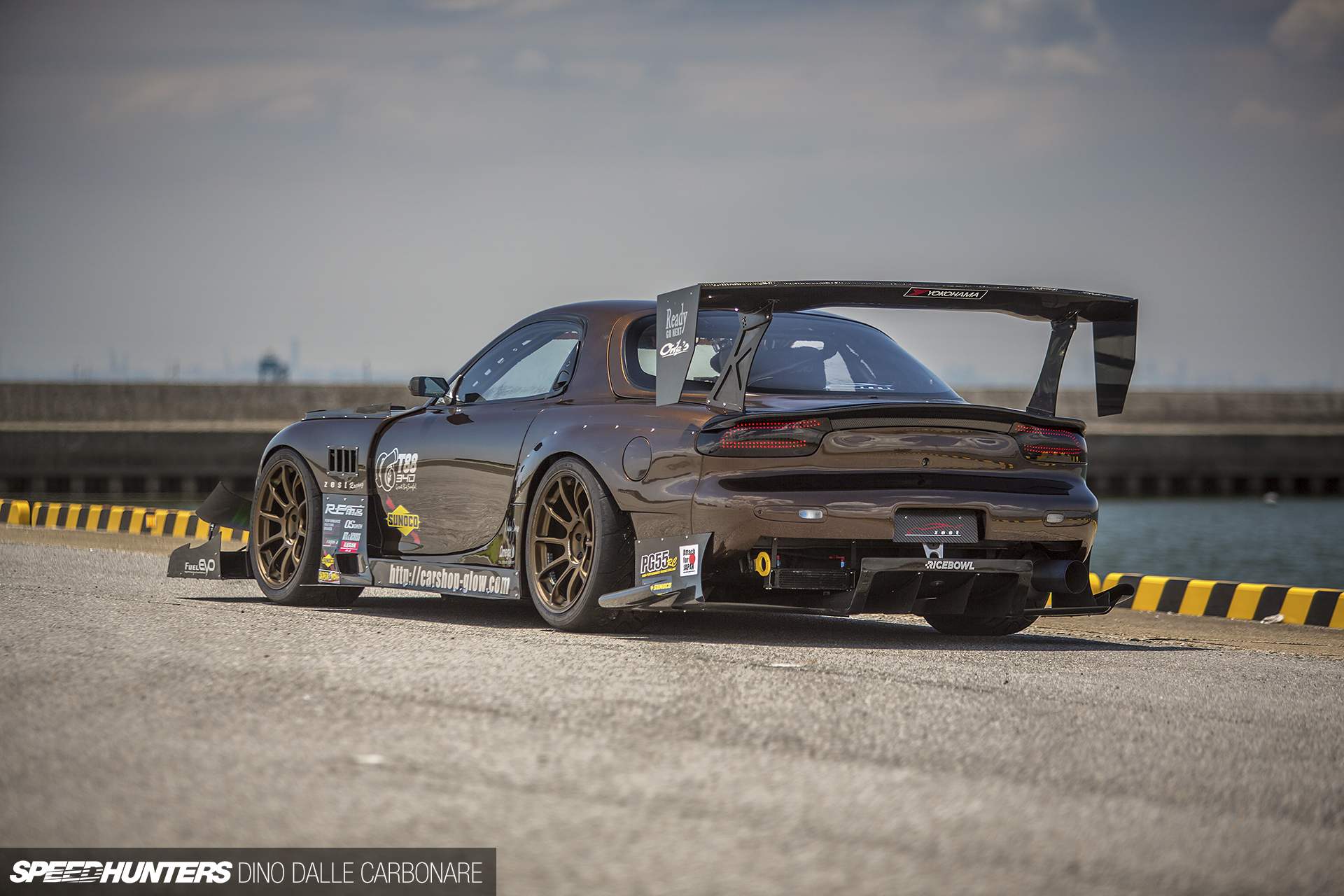 Car-Shop-Glow-RX7-34 - Speedhunters
