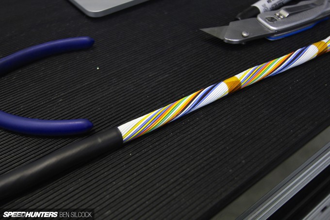 mil-spec-wiring-components - 1 - Speedhunters