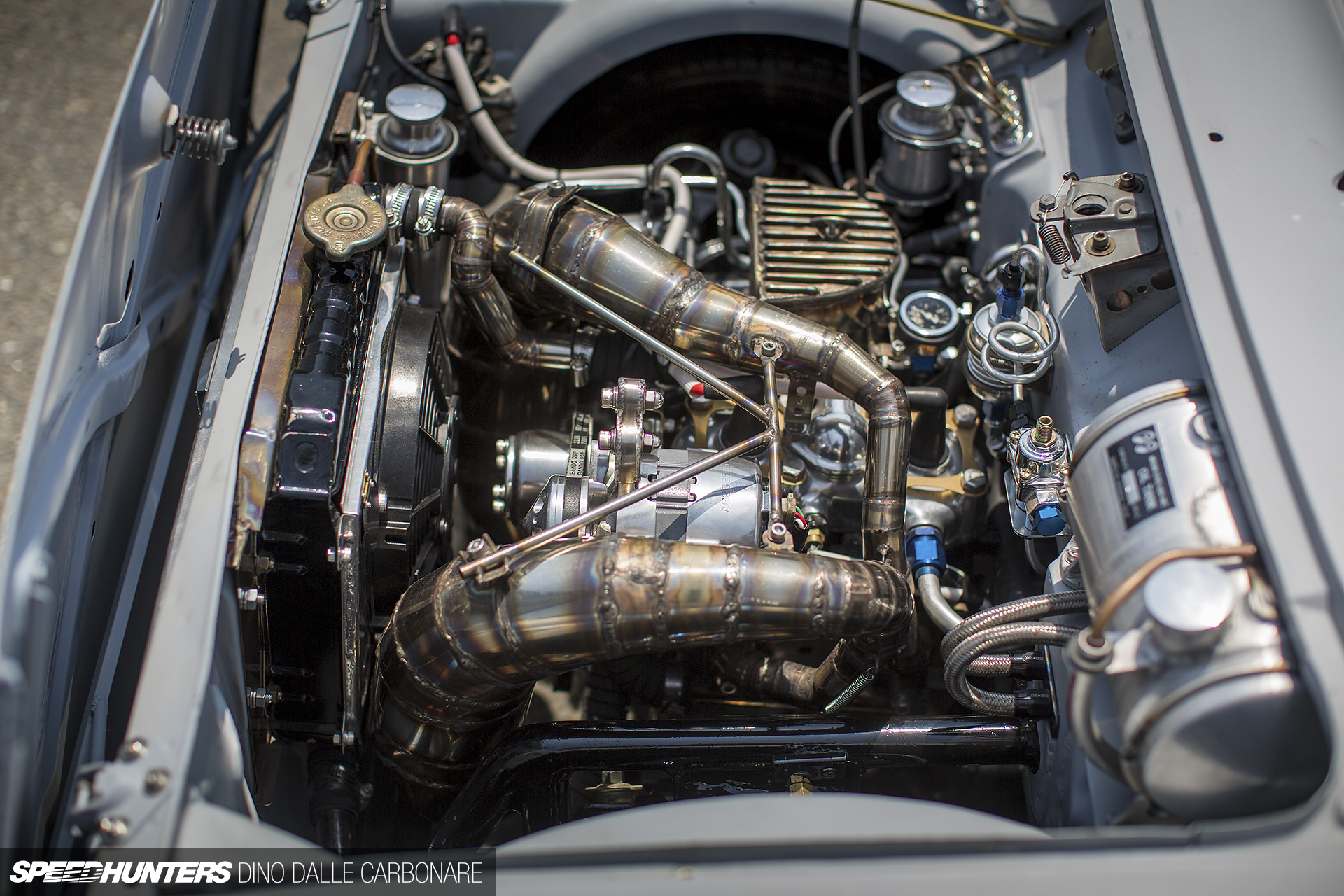 2-Stroke Truckin' - Speedhunters