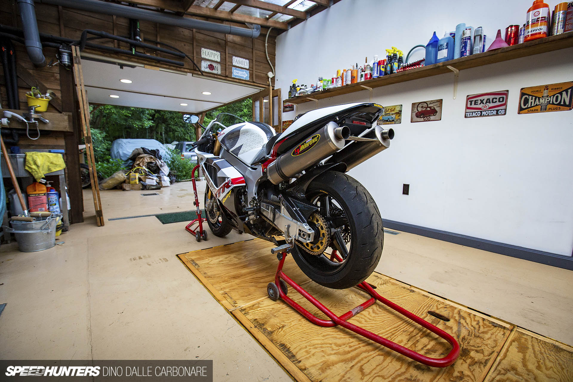 Honda's V-Twin Gamble: The VTR SP2 - Speedhunters