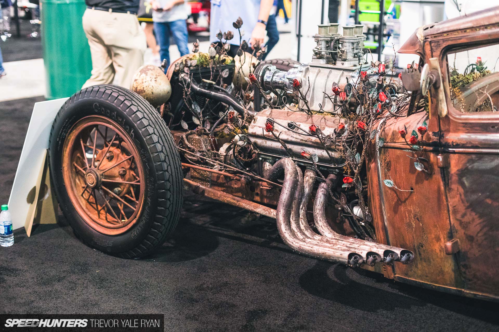 The Engines Bays Of SEMA - Speedhunters