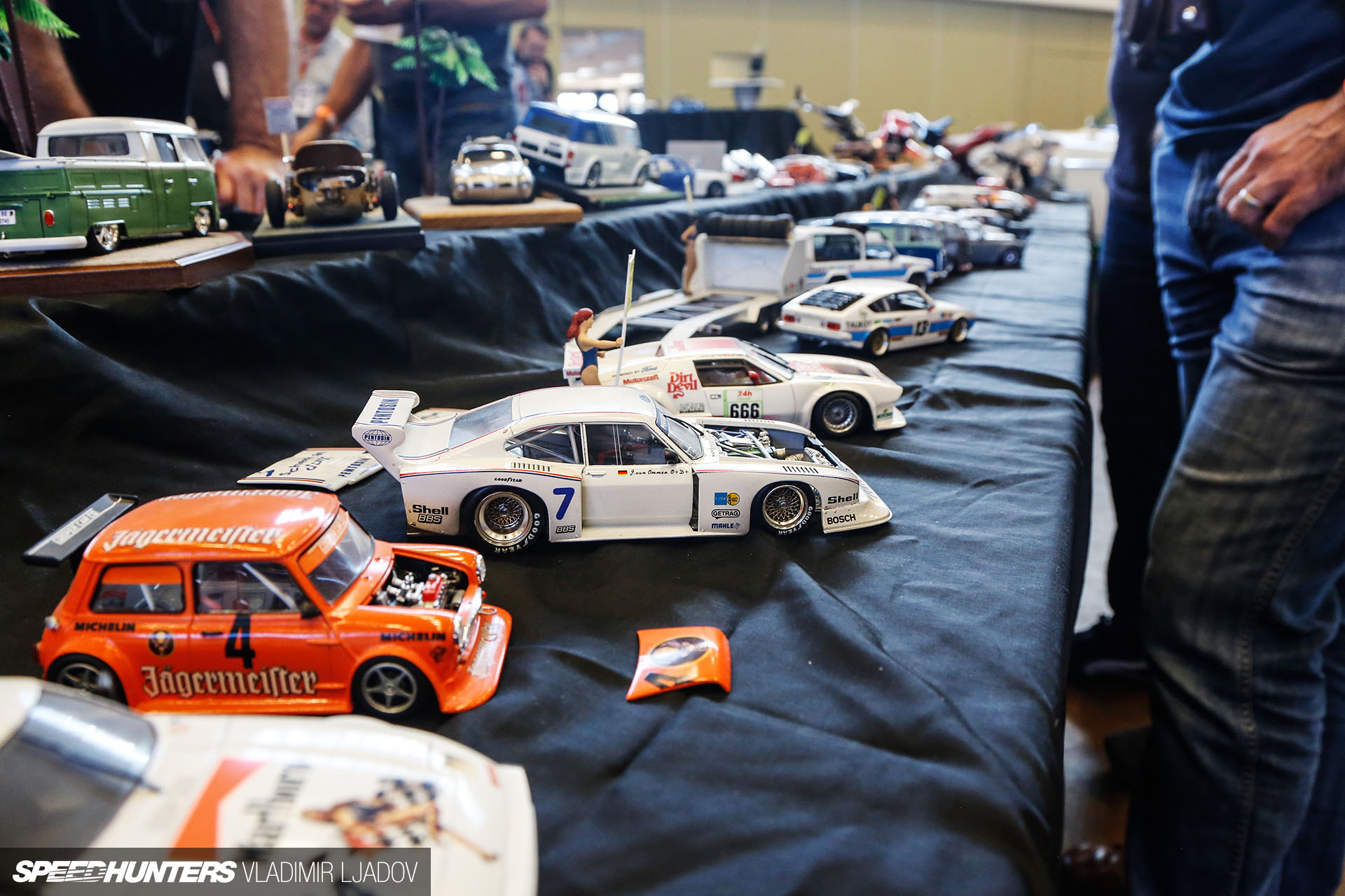 Fanatical Attention To Detail At The Frankfurt Model Car Show ...