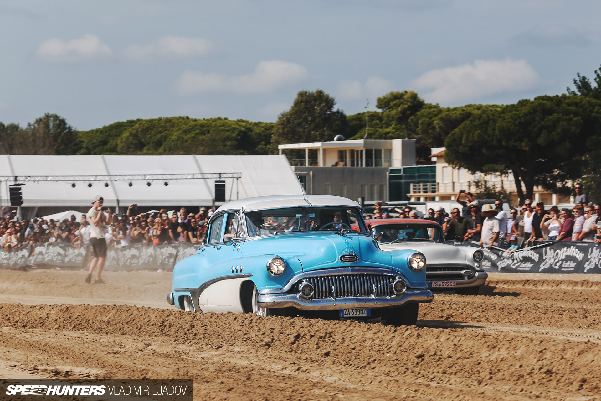 The Roll & Flat Venice Beach Race - Speedhunters