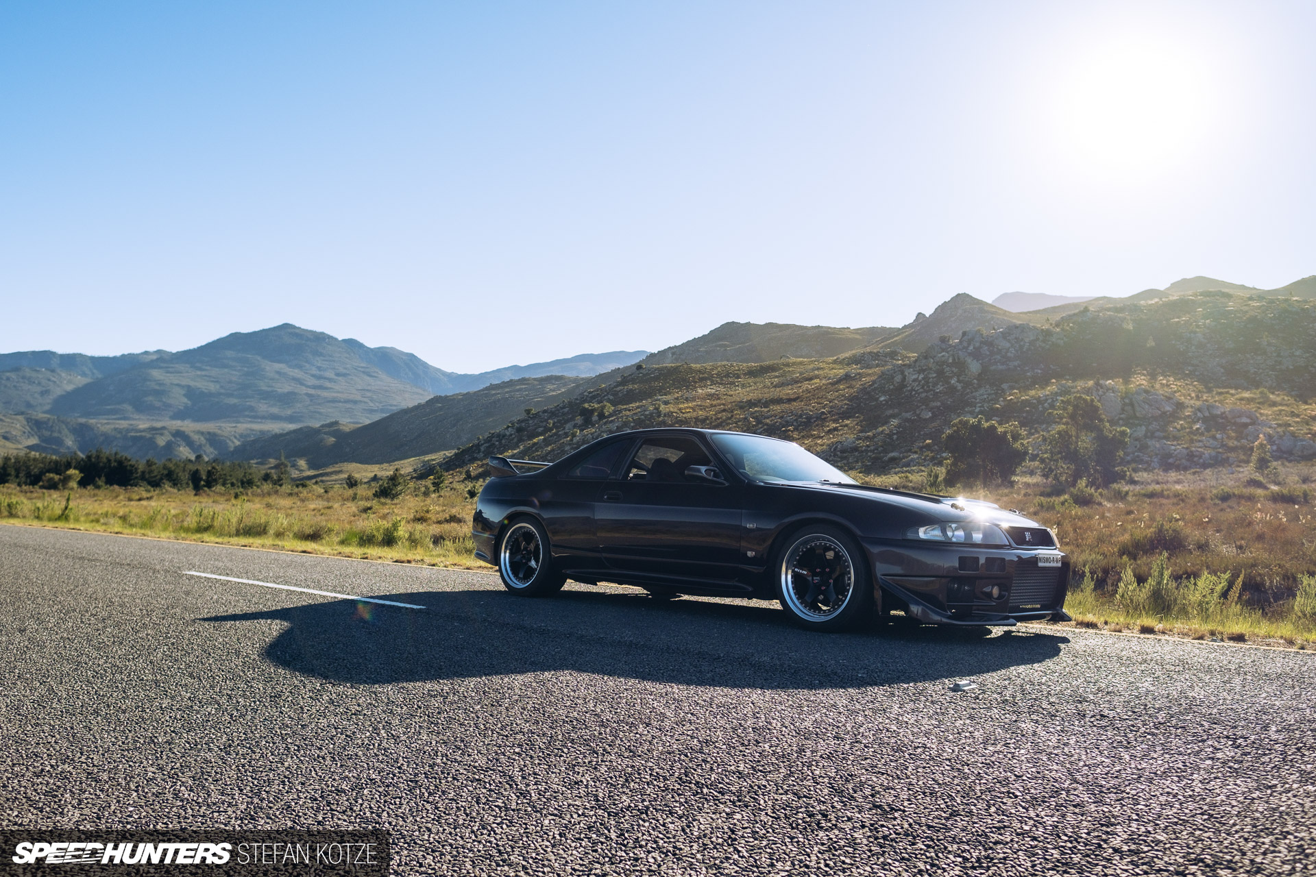 Finding An R33 GT-R Powerhouse In The Middle Of Nowhere - Speedhunters