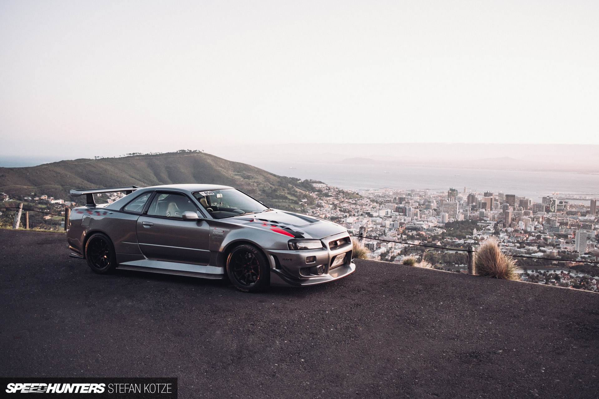 Wide & Wicked: An 800hp R34 Skyline GT-R - Speedhunters