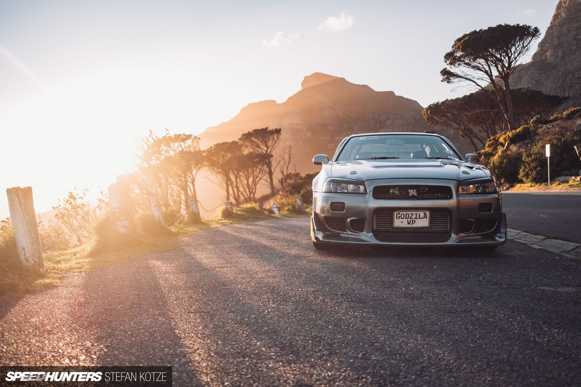 Wide & Wicked: An 800hp R34 Skyline GT-R - Speedhunters