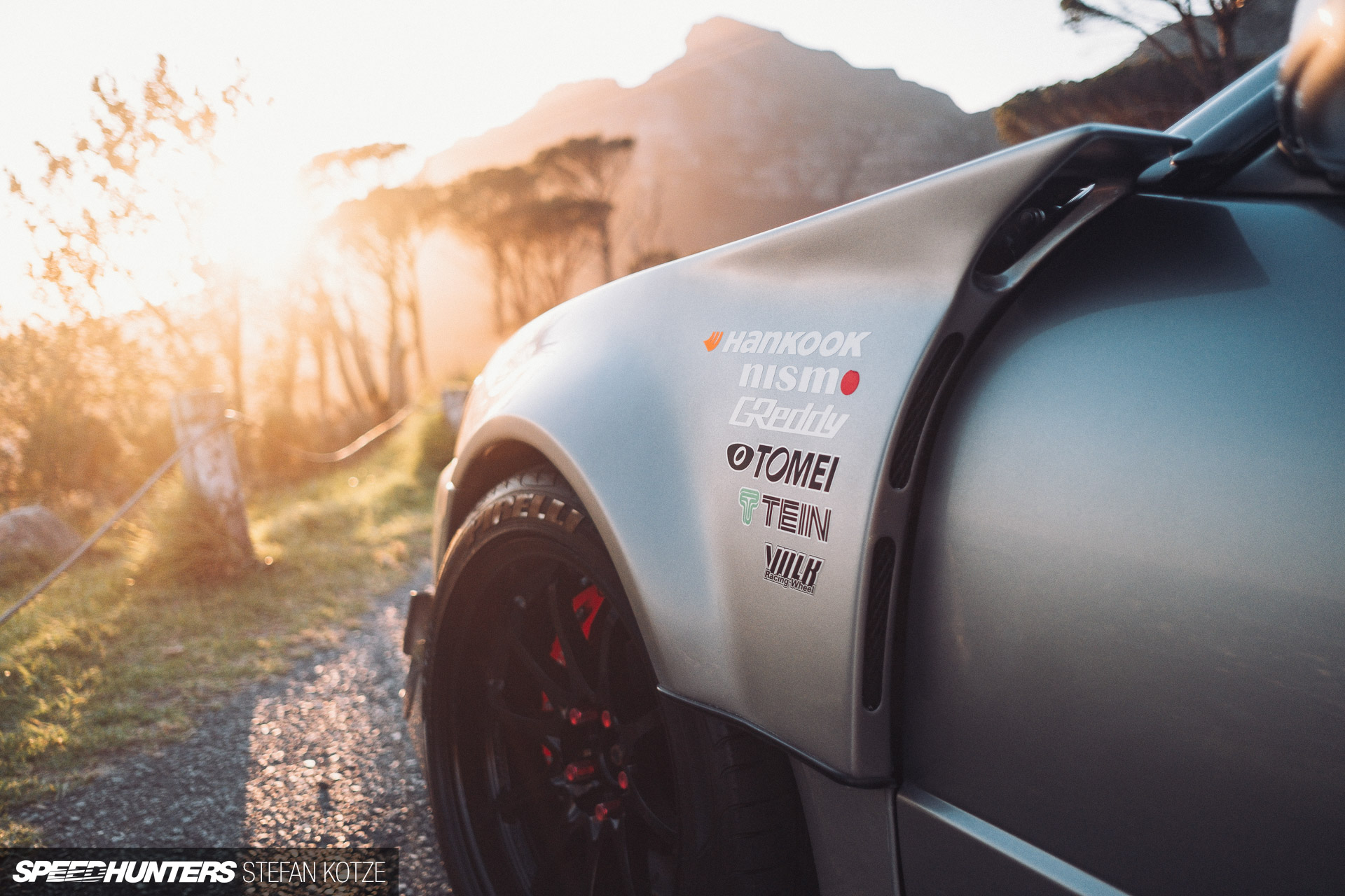Wide & Wicked: An 800hp R34 Skyline GT-R - Speedhunters