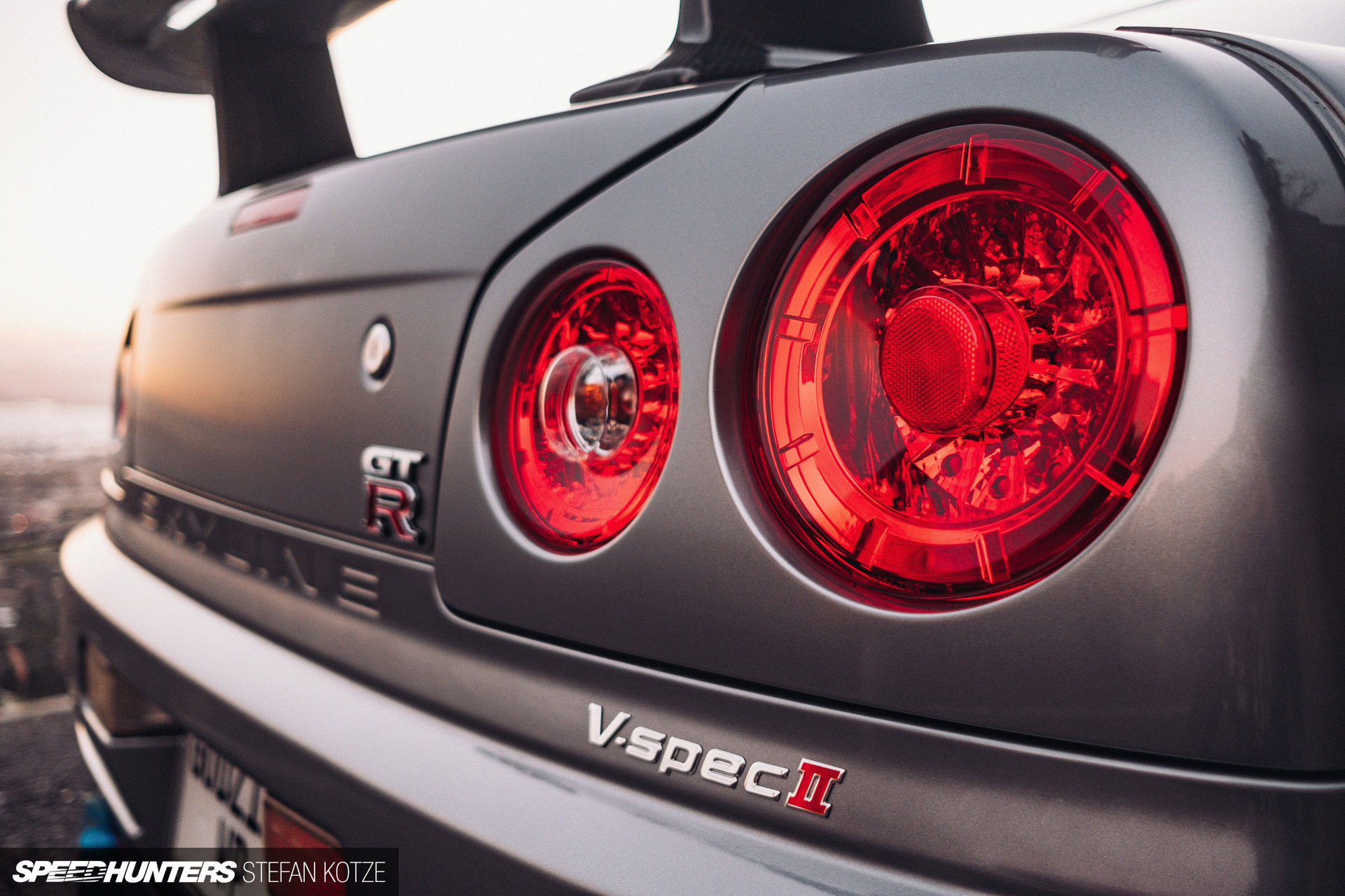 Wide & Wicked: An 800hp R34 Skyline GT-R - Speedhunters