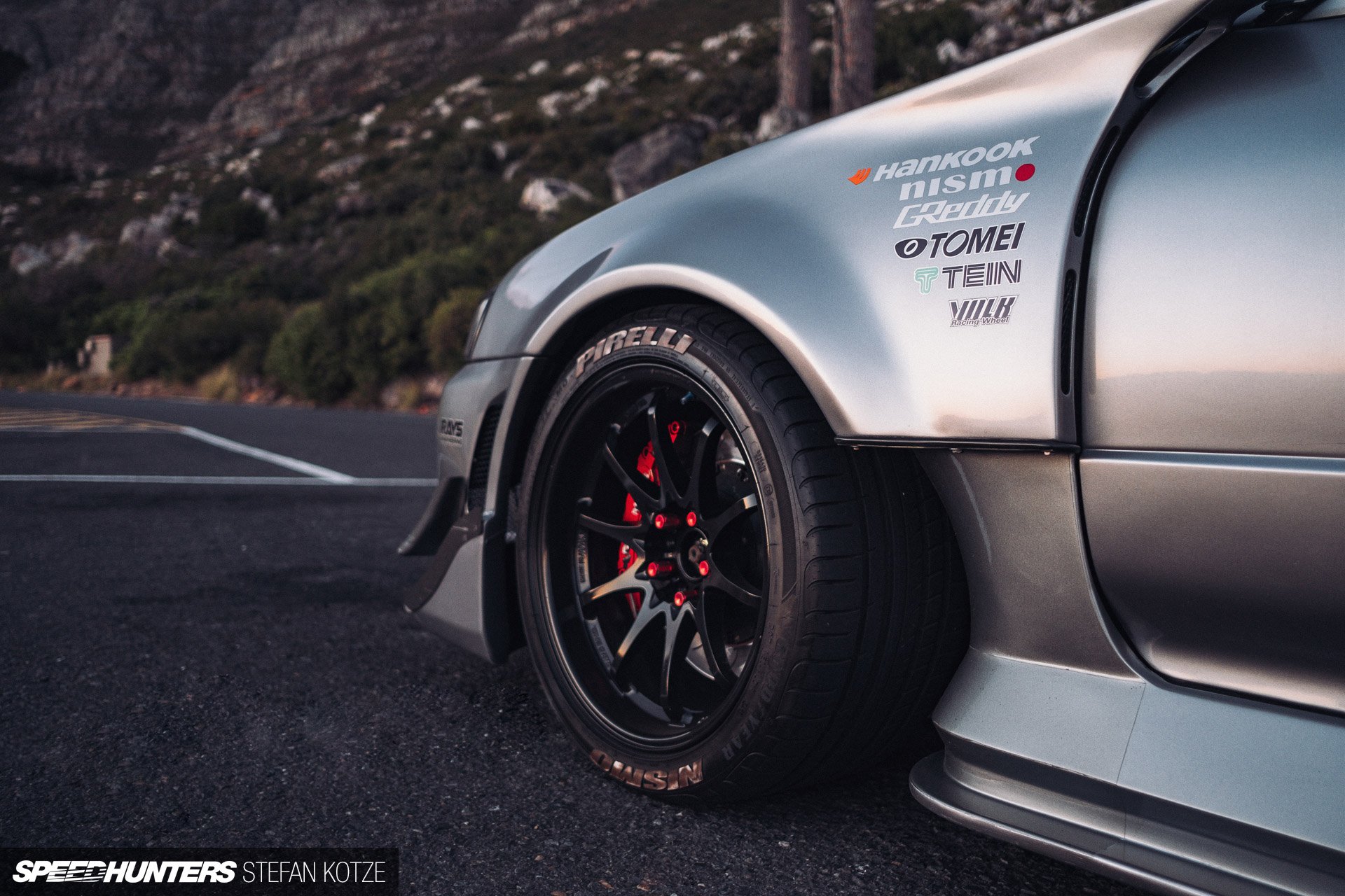 Wide & Wicked: An 800hp R34 Skyline GT-R - Speedhunters