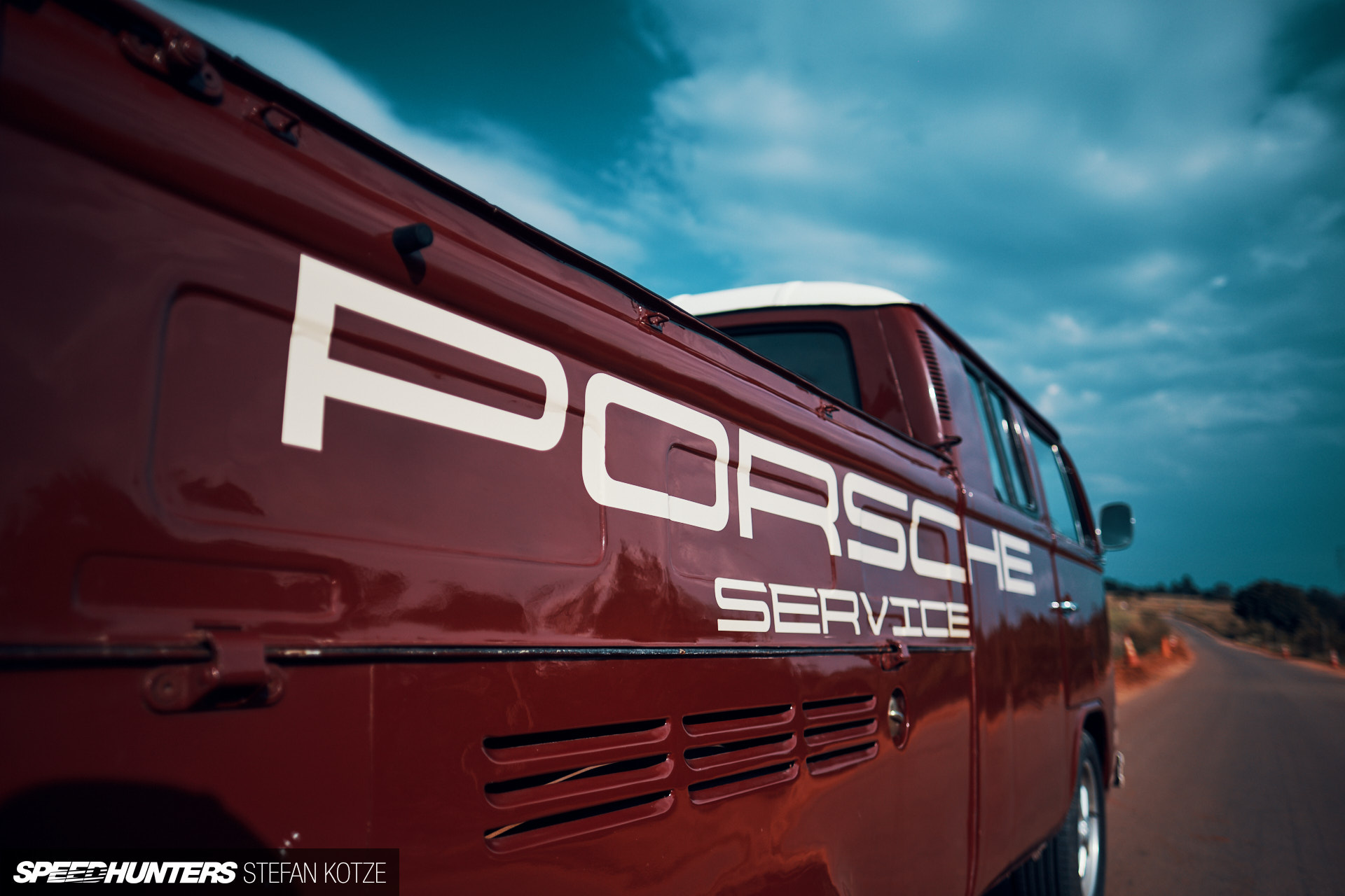 Shop Truck Style: The Porsche Service Bus - Speedhunters