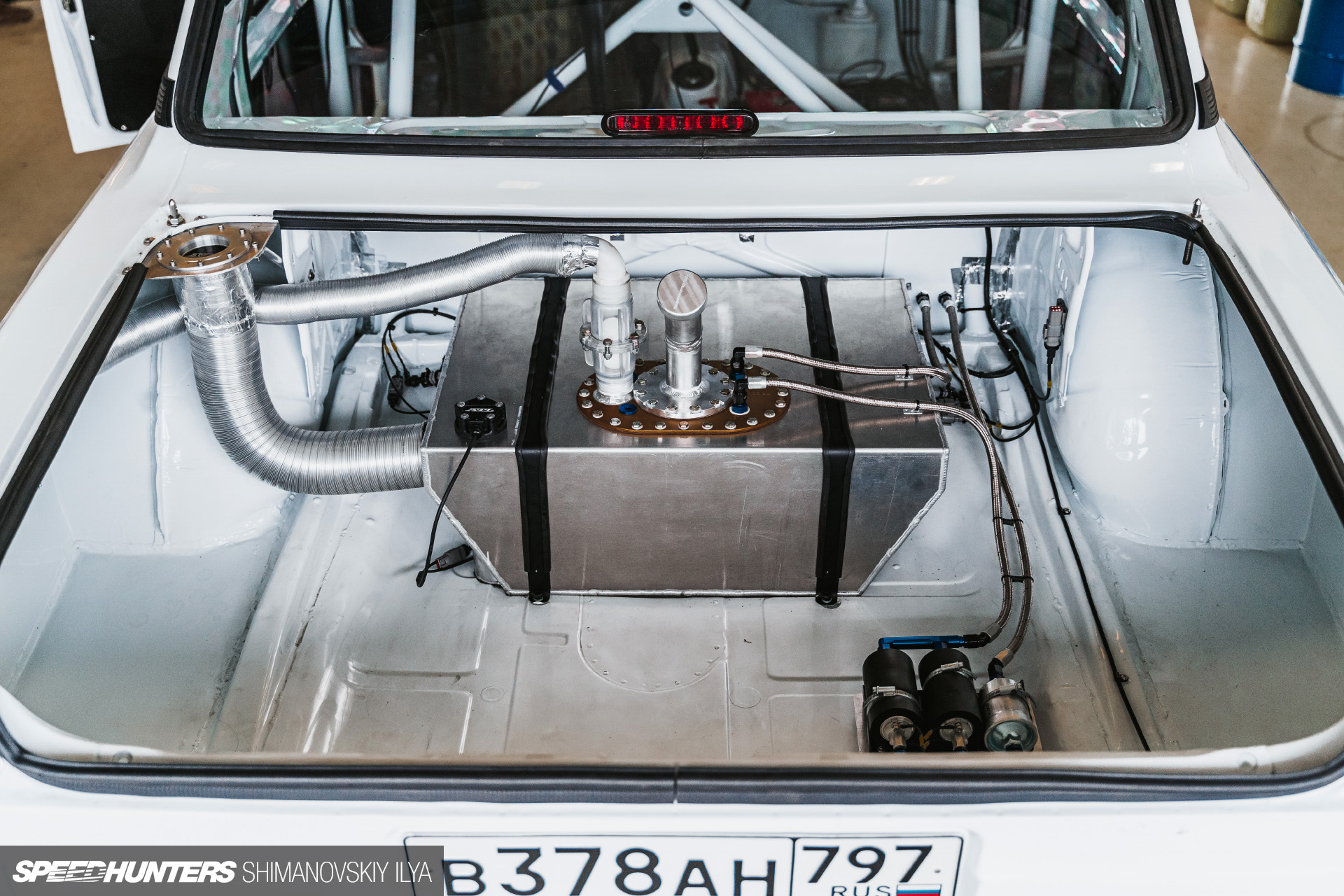 GAZ-24: From Taxi Stand To The Race Track - Speedhunters