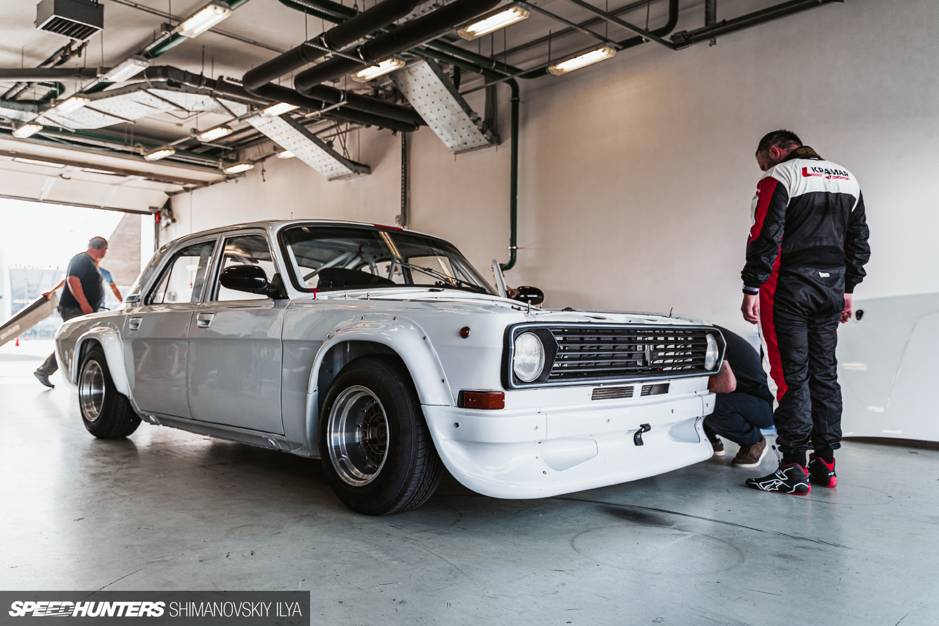 GAZ-24: From Taxi Stand To The Race Track - Speedhunters