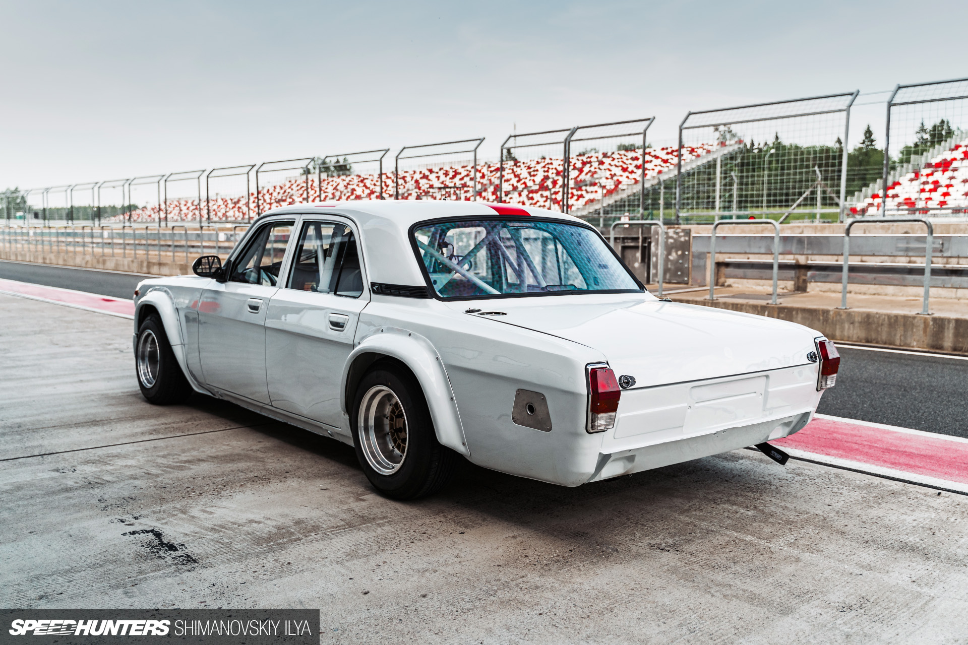 GAZ-24: From Taxi Stand To The Race Track - Speedhunters