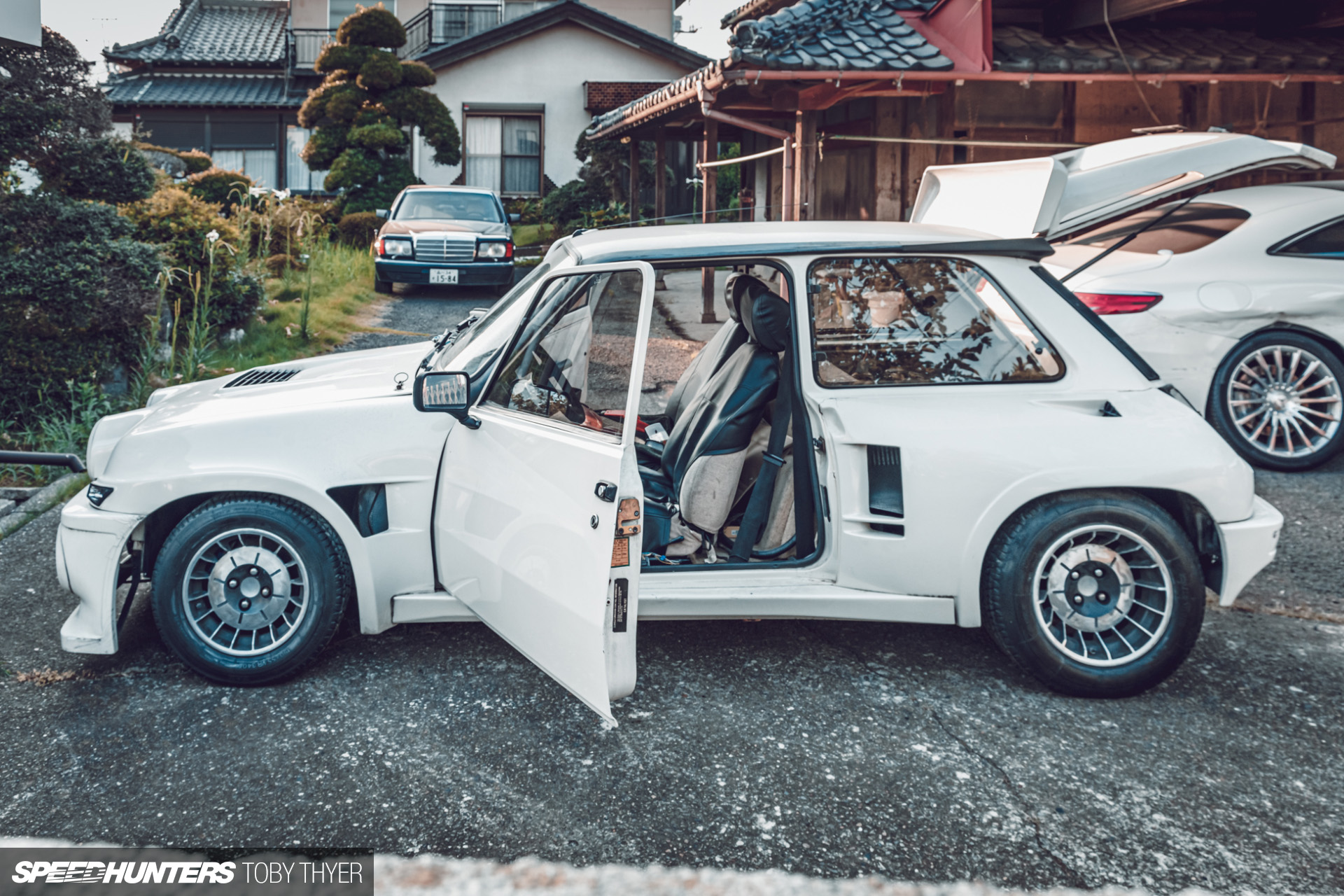 How Cool Is This R5 Turbo Resto Project? - Speedhunters