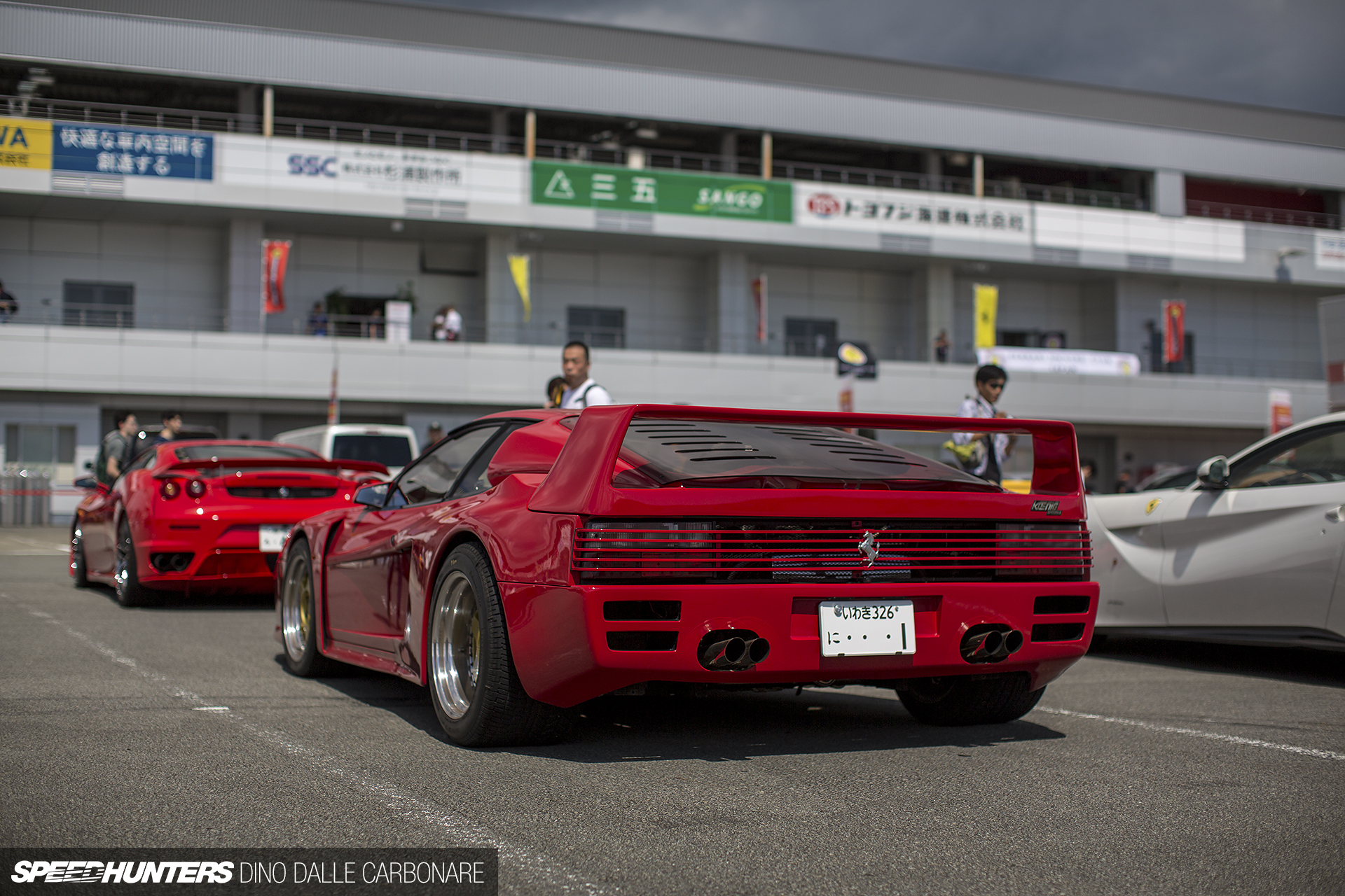 Trying Not To Fall In Love With A Ferrari Testarossa... But Failing ...