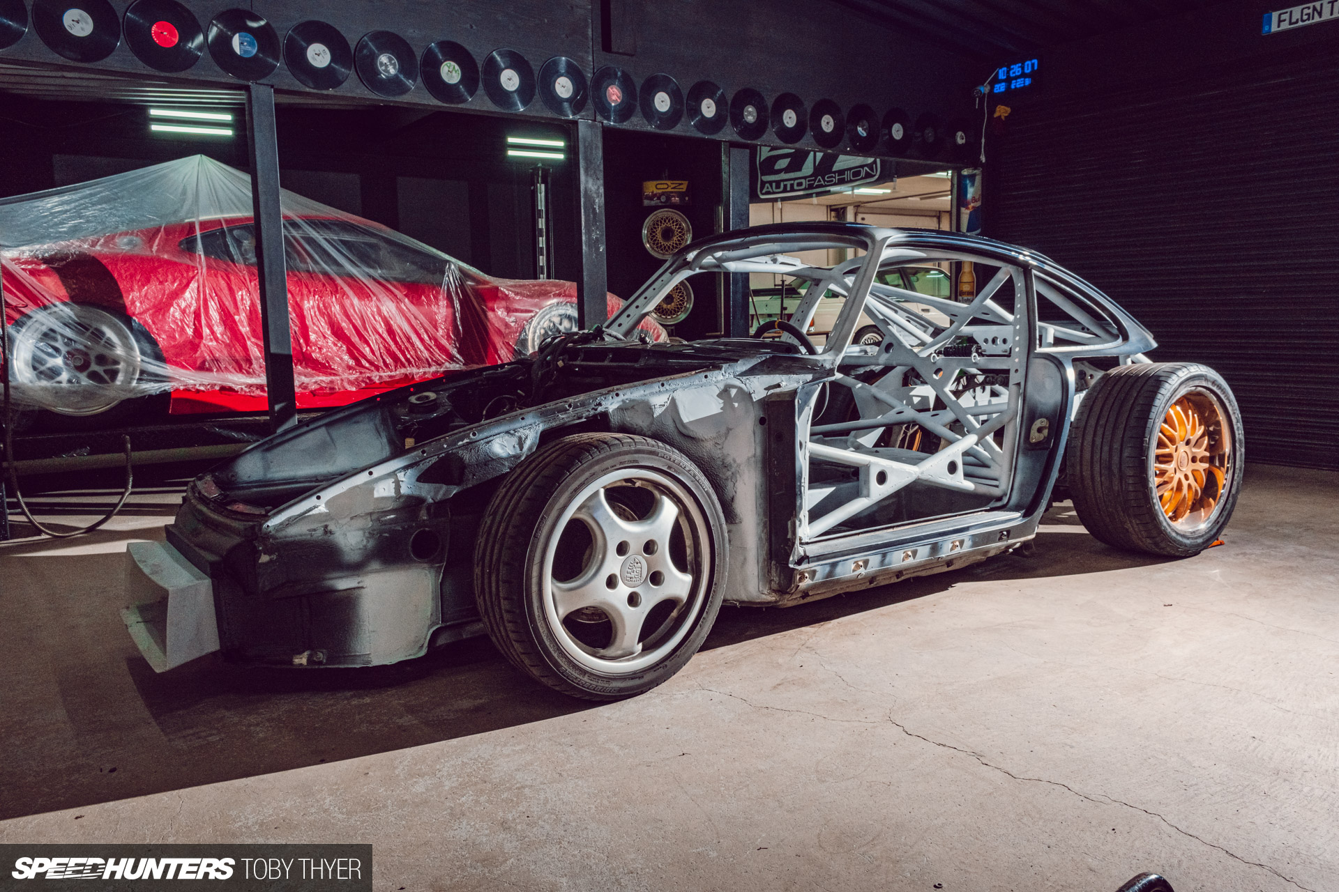 Building A 935 Replica At Madlane Japan - Speedhunters