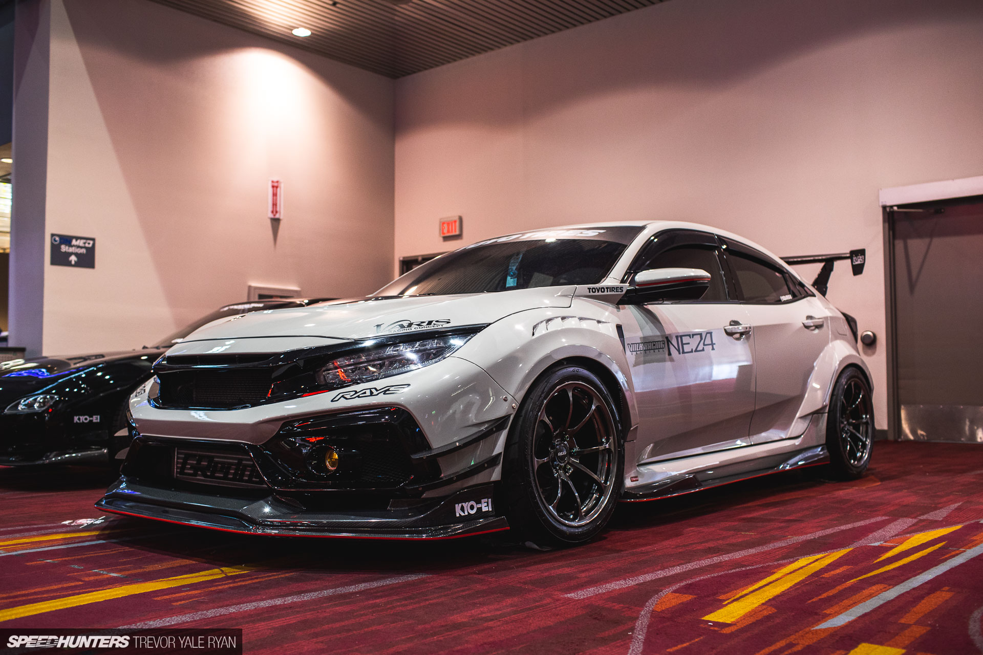 SEMA 2021: RAYS Of Sunshine - Speedhunters