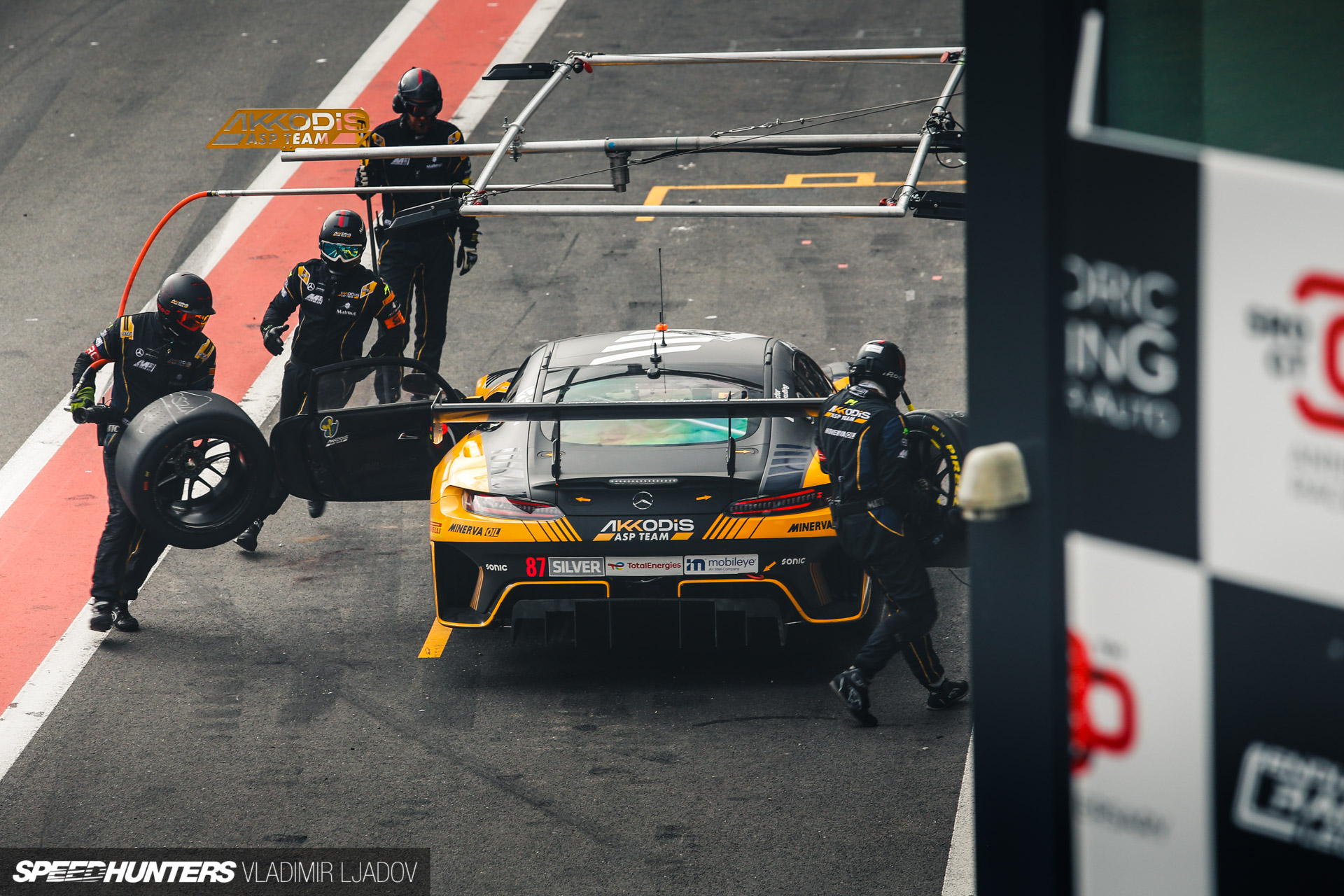 24 Hours Of Spa: Racing To The Chequered Flag - Speedhunters