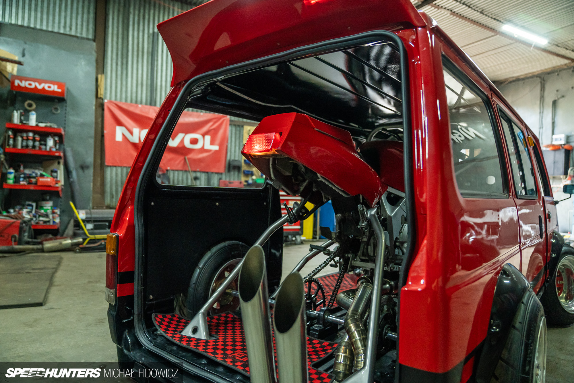 The Internet's Favourite Little Van: Nightride's 'Kevin' - Speedhunters