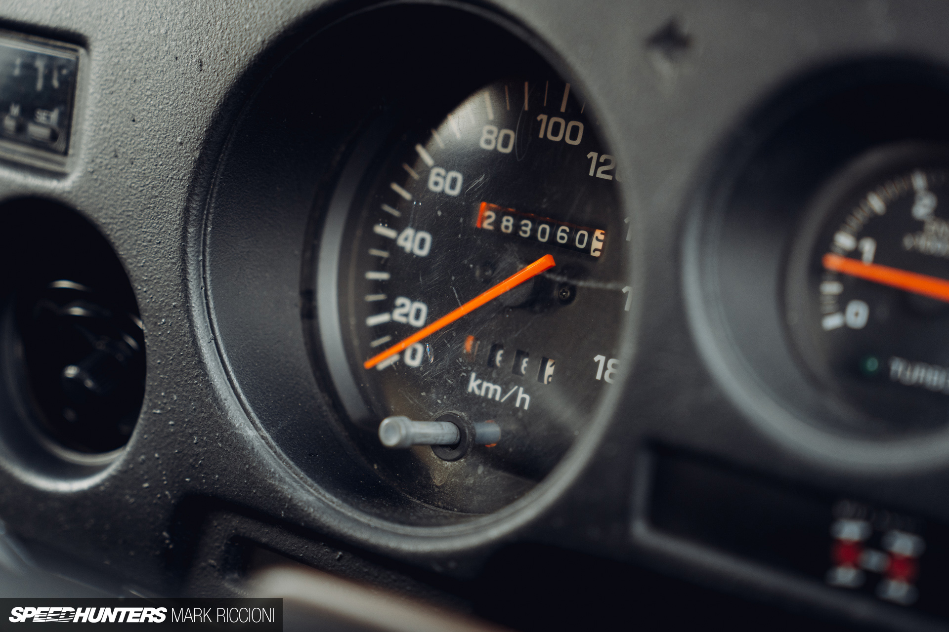 60 Times 6 Plus TE37: The Neosteel 6x6 Land Cruiser - Speedhunters